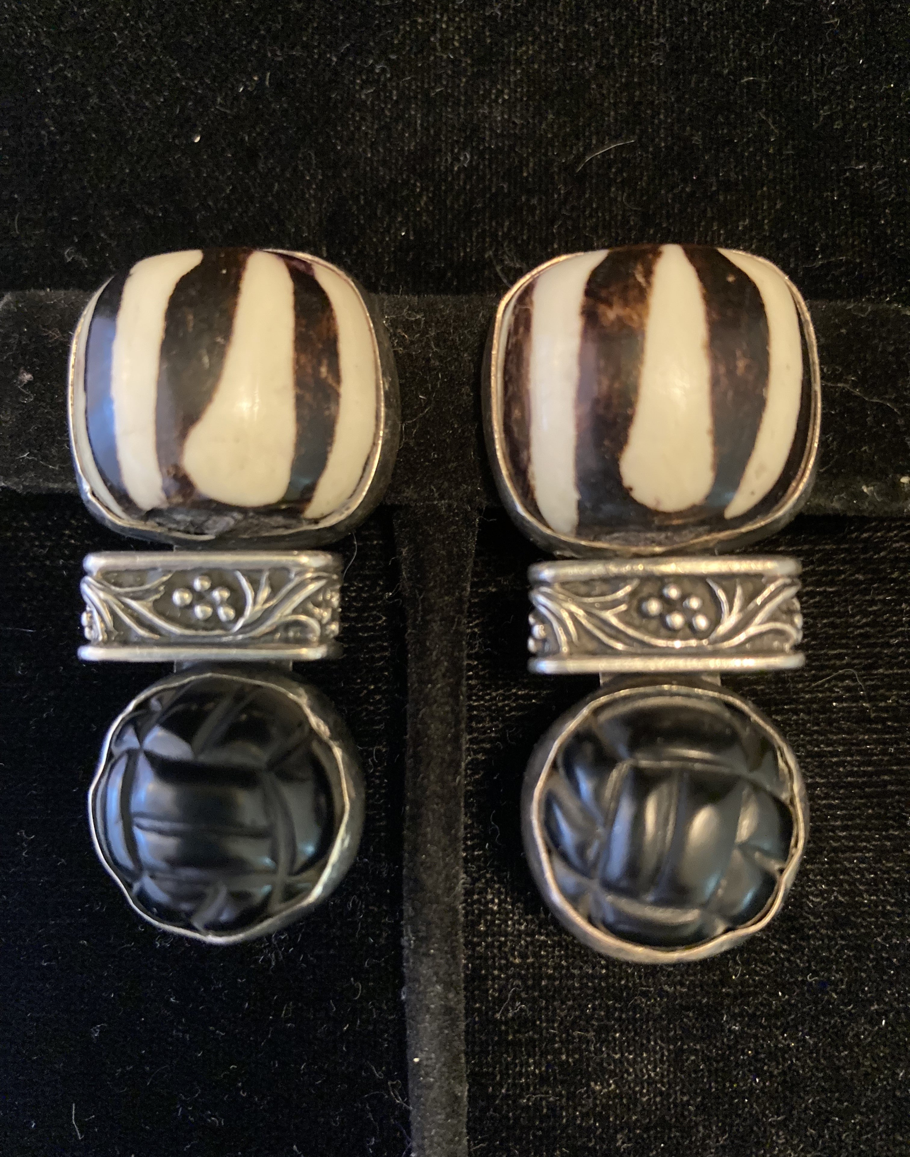 Cowbone, Jet – Rebecca Collins Jewelry